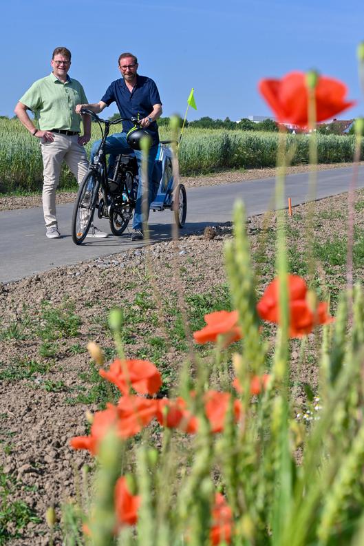 Rad- und Fußweg Alte Wittener Straße bis Ümminger See fertiggestellt | Stadt Bochum
